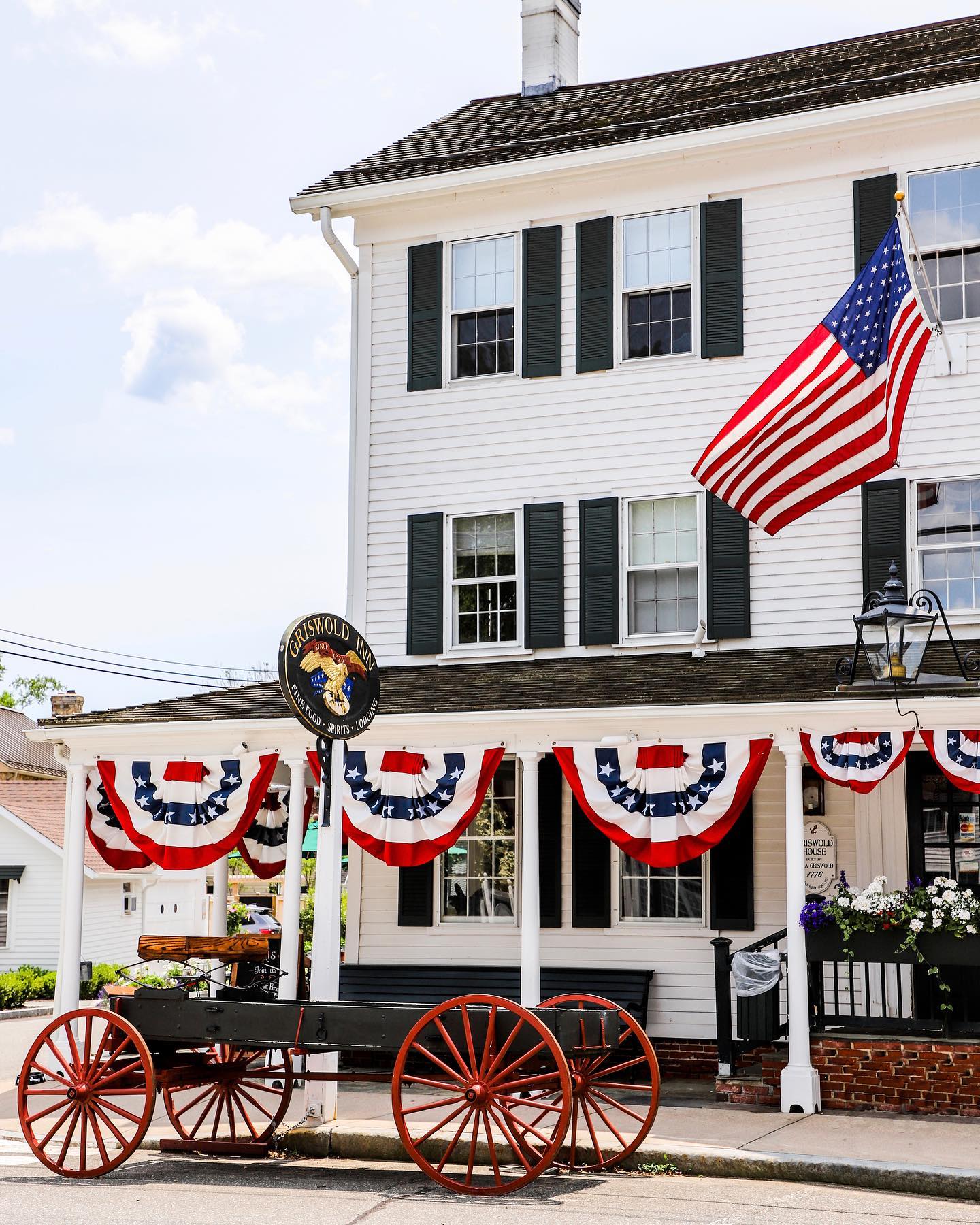 Timeless Tables: The 14 Oldest Restaurants & Pubs Still Serving in the ...